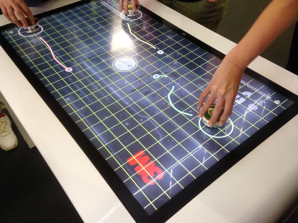 Large-scale touchscreens amaze visitors at dmexco 2016